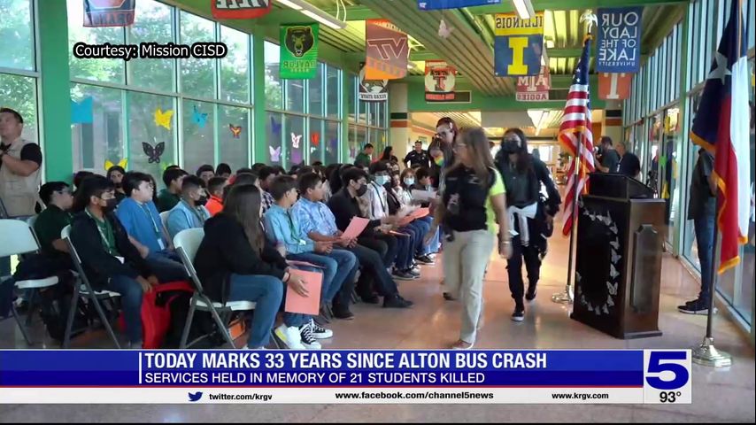 Memorial service held for victims of 1989 school bus accident in Alton