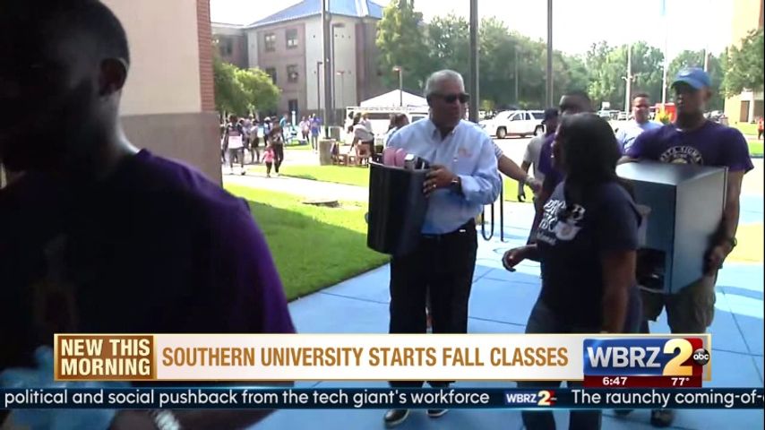 Back to school: SU students return for first day of classes