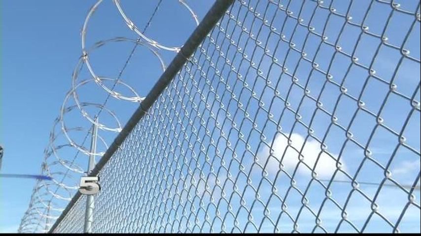 Federal Government Sends Miles of Concertina Wire to Border