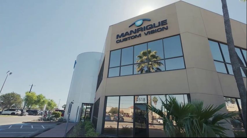 Manrique Custom Vision Center