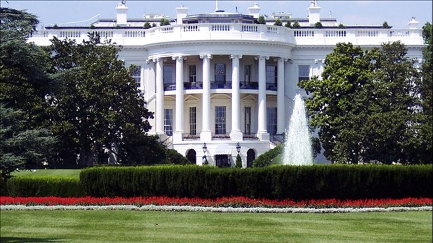 White House bars major news outlets from press briefing