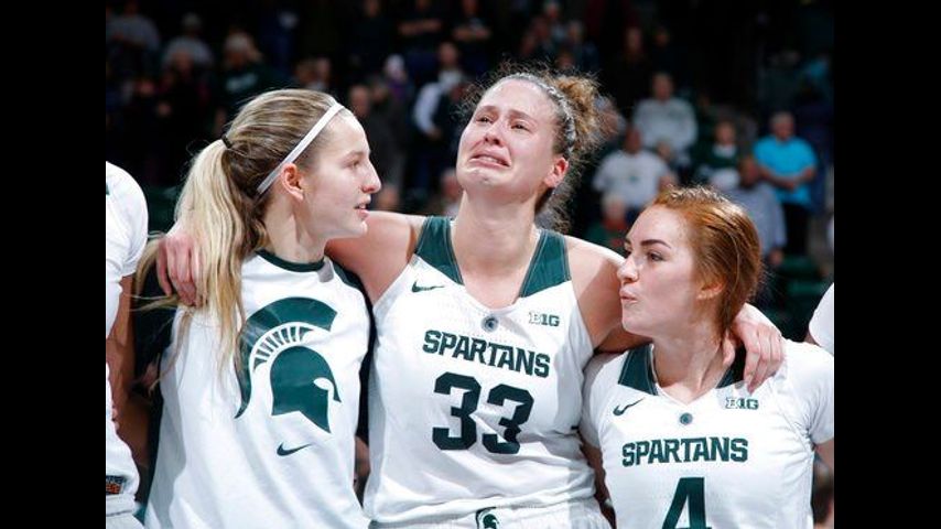 Michigan State enters AP women's poll after beating Oregon