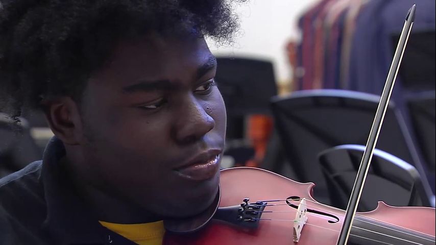 Plaquemine's Jayden Rogers leading the Green Devils through music