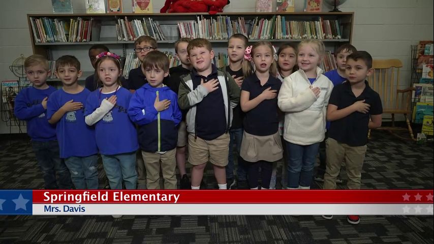The Pledge of Allegiance (Springfield Elementary - Mrs. Davis Class)