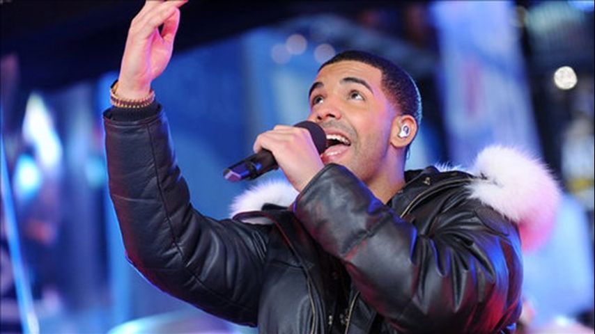 Drake visits Miami homeless shelter for women, kids