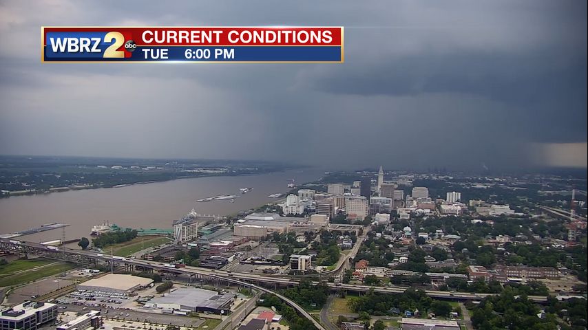 VIDEO: heavy storm dumps inches of rain on Baton Rouge