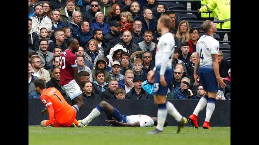 Tottenham finally loses in new stadium, 1-0 to West Ham